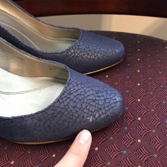 Tahari | Shoes | Tahari Textured Suede Pumps | Poshmark